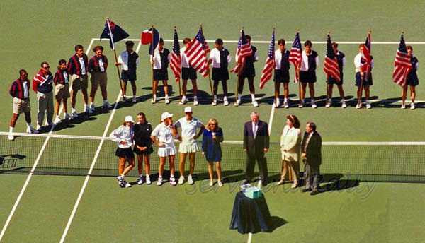 Photo gallery - SERVE AND RALLY